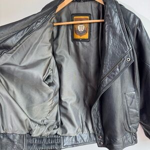 Iou | Jackets & Coats | Vintage 9s Genuine Leather Bomber Jacket Mens M ...